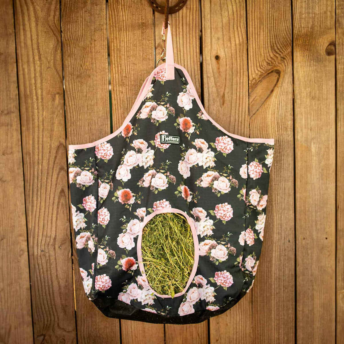 Jeffers Expression Hay Bag for Horses and Cattle — Pet Supplies 4 Less